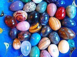 Lithomancy: A Powerful Divination Technique Using Stones – By Tana Hoy